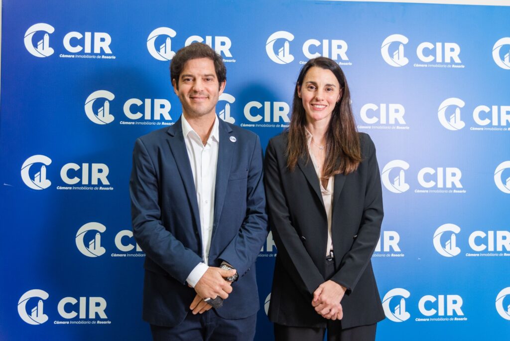 Javier Abiad deja la presidencia de la CIR y Florencia González Theyler ...